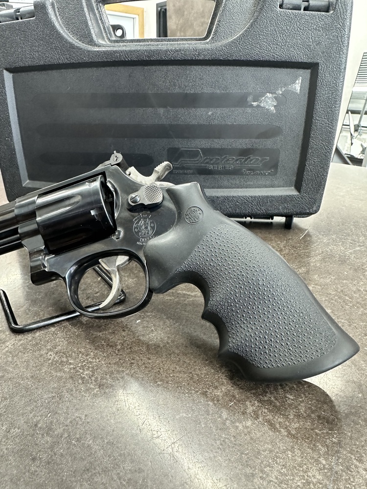 Smith & Wesson 586-4 Double Action .357 Magnum Revolver Blue Steel ...