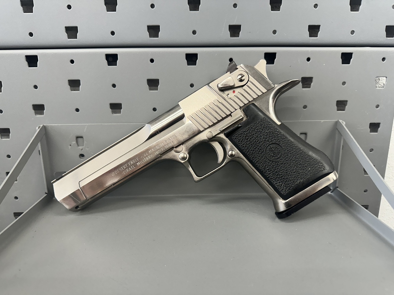 IMI DESERT EAGLE .44 MK VII 1988 SEMI AUTO CHROME - Semi Auto Pistols at GunBroker.com : 1053394716