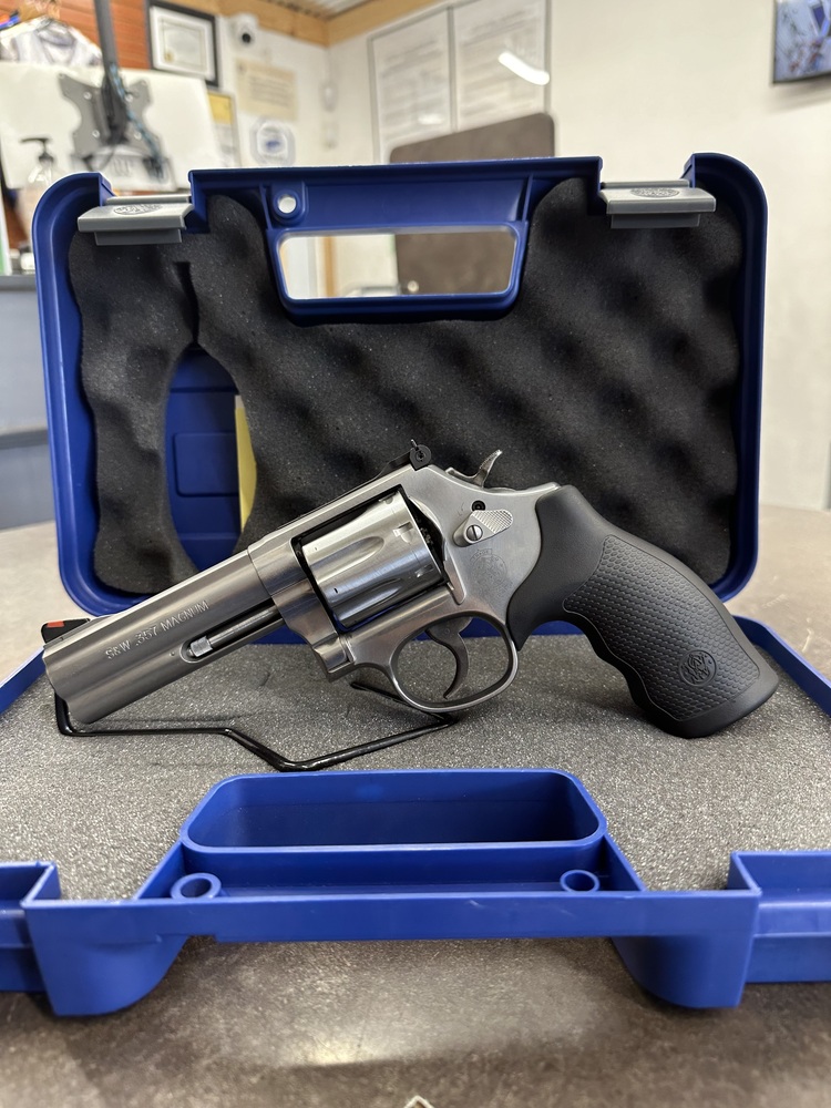 Smith & Wesson 686-6 4 INCH 357 SKU 164194 Double Action Revolver ...