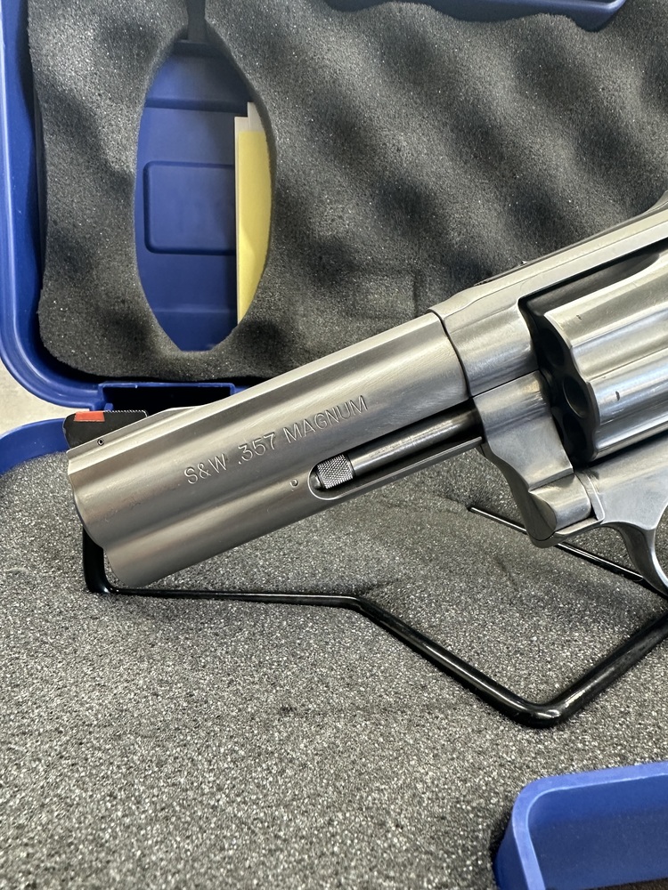 Smith & Wesson 686-6 4 INCH 357 SKU 164194 Double Action Revolver ...