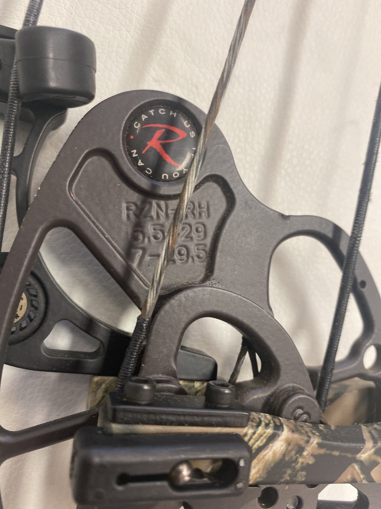 MATHEWS SE4 COMPOUND BOW - Bows at GunBroker.com : 1020676100