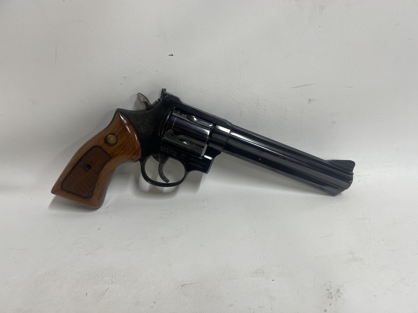 TAURUS 441 44 SPECIAL - Revolvers at GunBroker.com : 1081551068