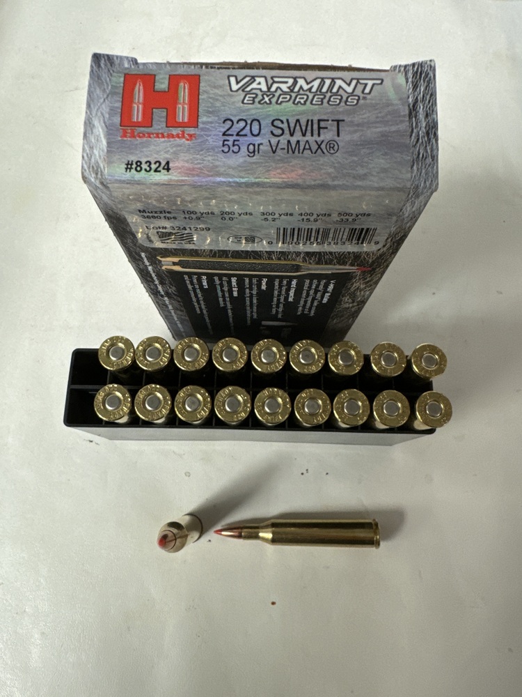 Hornady Varmint Express .220 Swift 55GR V-Max 20 Rounds - Rifle Ammo at ...