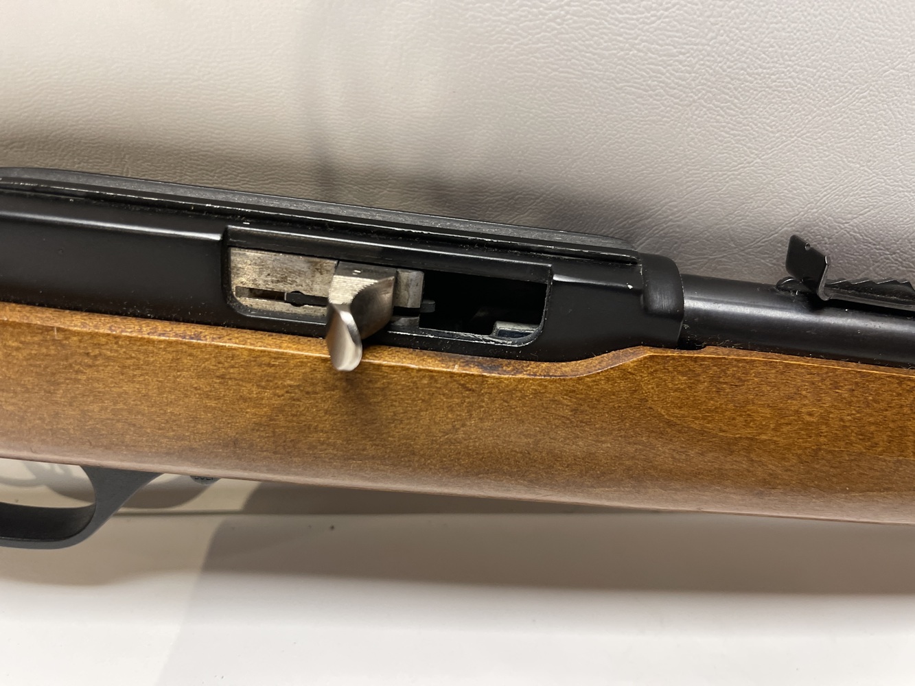 MARLIN 60W 22LR RIFLE - Semi Auto Rifles at GunBroker.com : 1042338783