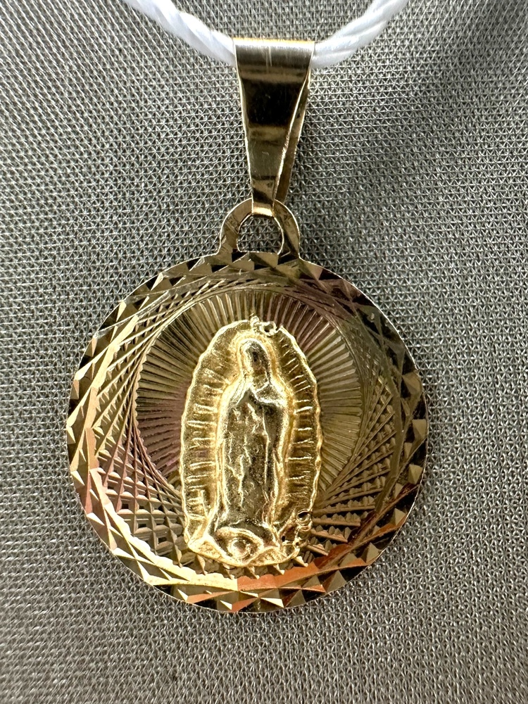 14K Tri-Tone Virgin Mary Religious Round Pendant | Abby's Pawn & Coin