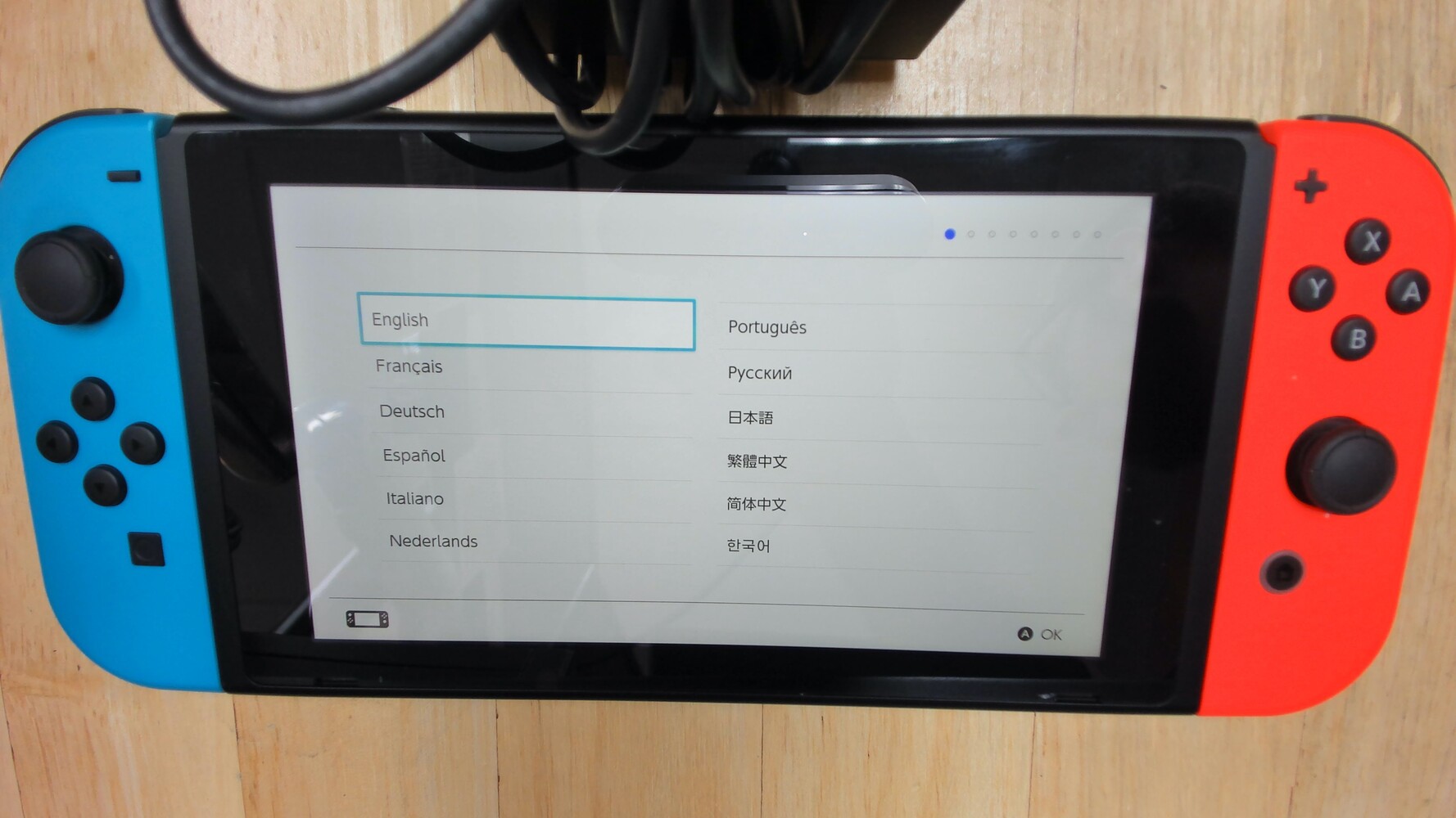 NINTENDO SWITCH 32GB ORIGINAL (NO DOCKING STATION) HANDHELD GAMING ...