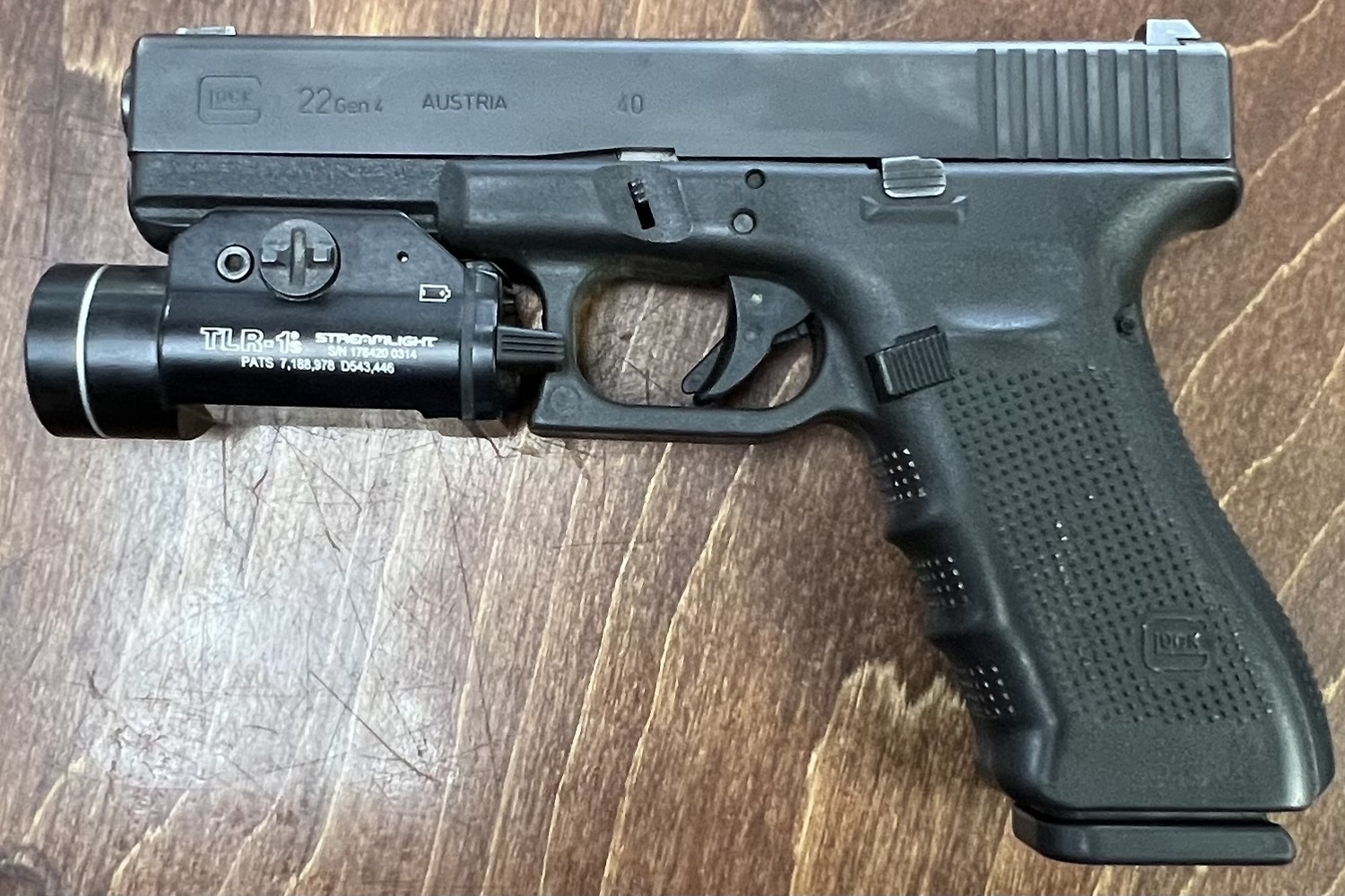 Glock 22 Gen 4 .40 Cal w/ 3 Mags and Custom Holster | Great Plains Pawn
