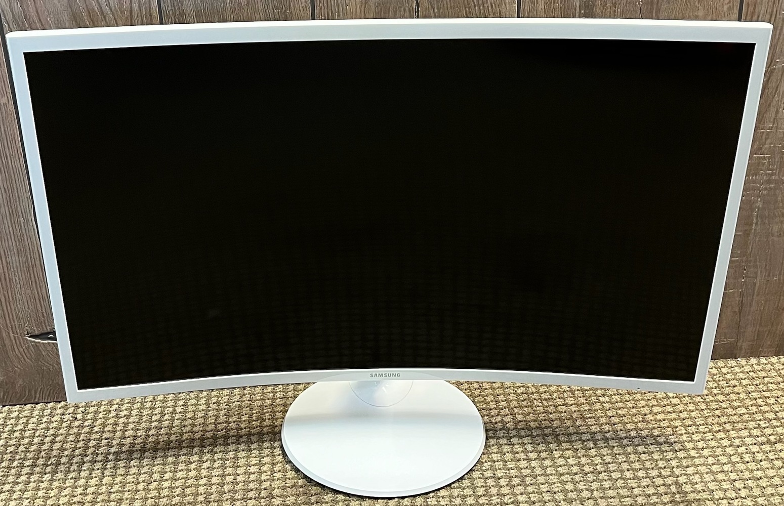 Samsung 32" Curved Monitor 4MS w/ Power Cable | Great Plains Pawn