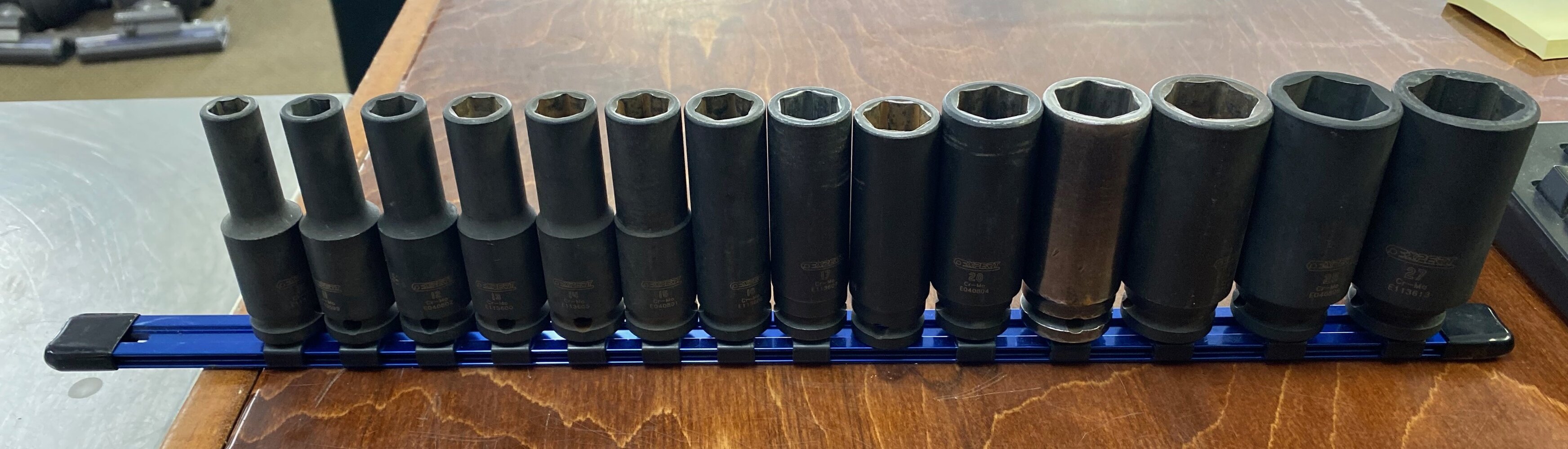 Expert 14 Piece Long Socket Set | Great Plains Pawn