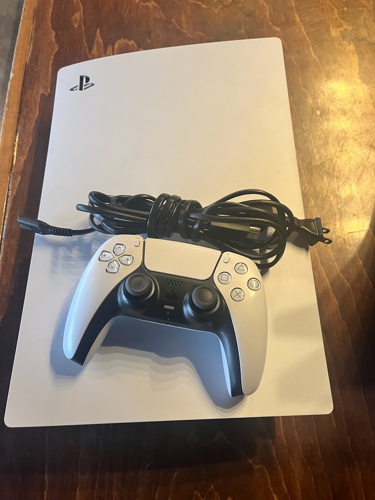 PS5 w/ One Controller | Great Plains Pawn
