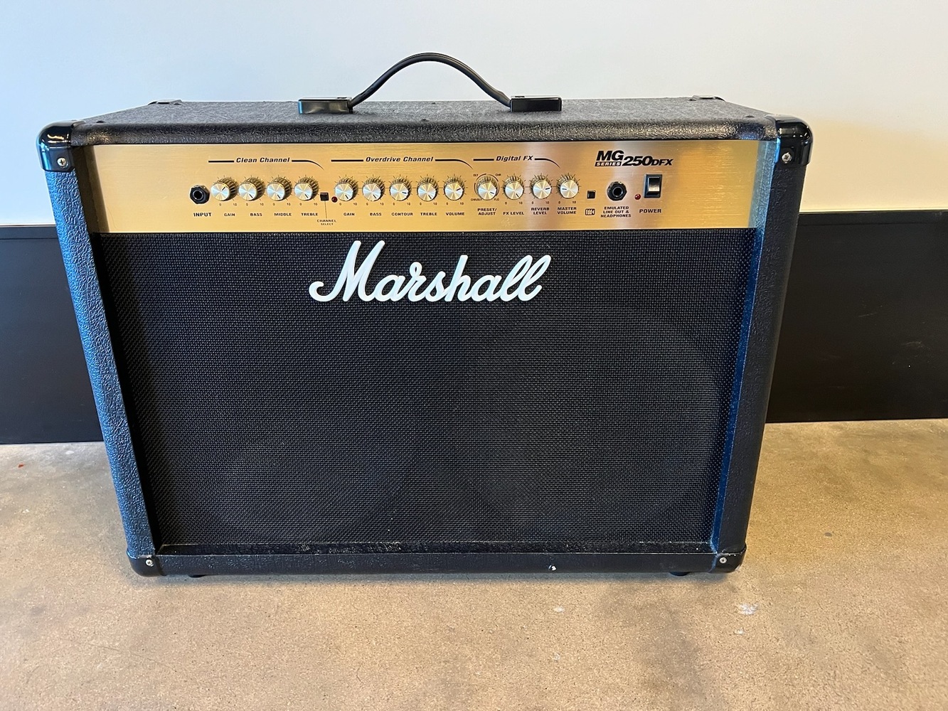Marshall MG 250 DFX Amp | Great Plains Pawn