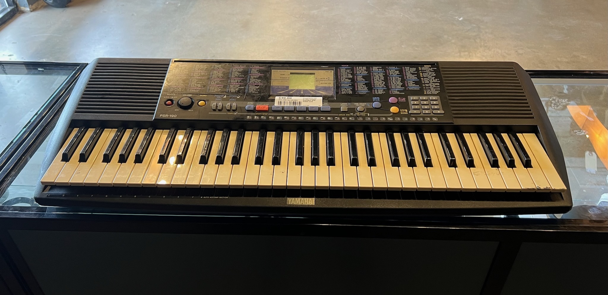 Yamaha PSR-190 61-Key Keyboard w/ Power Cord | Great Plains Pawn
