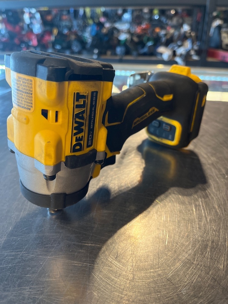 DEWALT / DCF921 / 1/2" COMPACT WRENCH TOOL ONLY | Great Plains Pawn