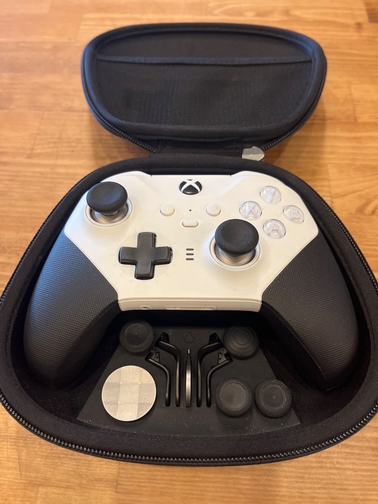 MICROSOFT / XBOX / ELITE CONTROLLER | Great Plains Pawn