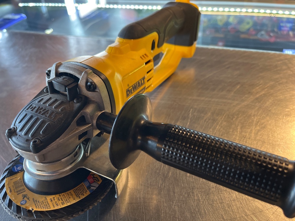 DEWALT / DCG412 | Great Plains Pawn