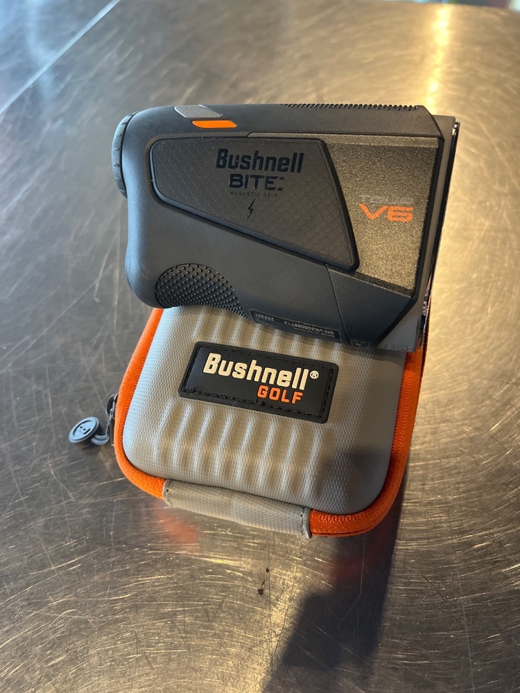 BUSHNELL / BITE / TOUR V6 / GOLF RANGE FINDER | Great Plains Pawn