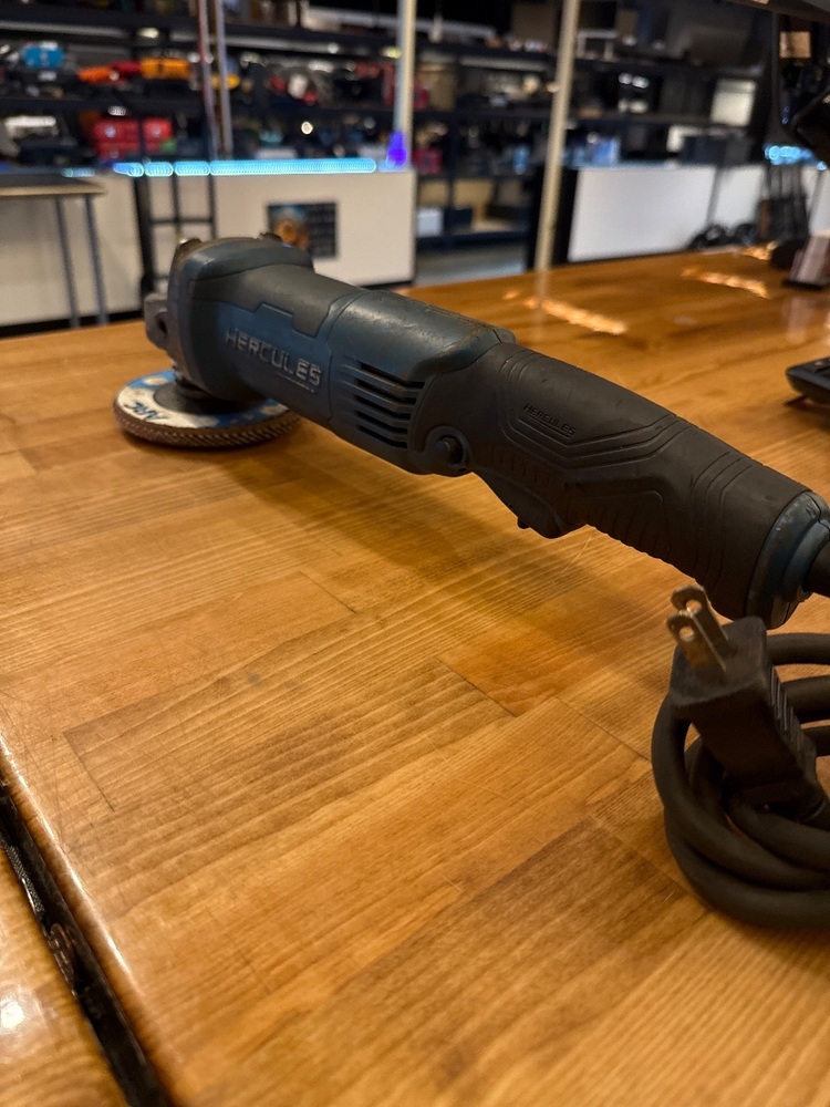 HERCULES HE65 4-1/2 TO 6INCH CORDED ANGLE GRINDER | Great Plains Pawn
