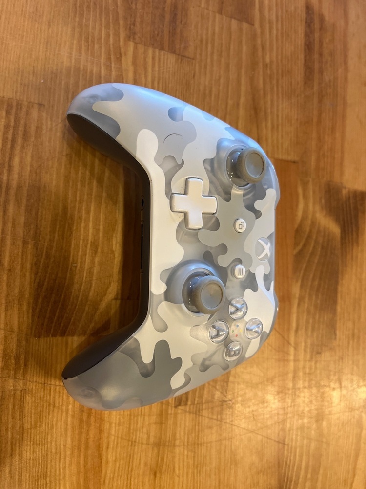 XBOX ONE / ORIGINAL XBOX ONE CONTROLLER WHITE CAMO | Great Plains Pawn
