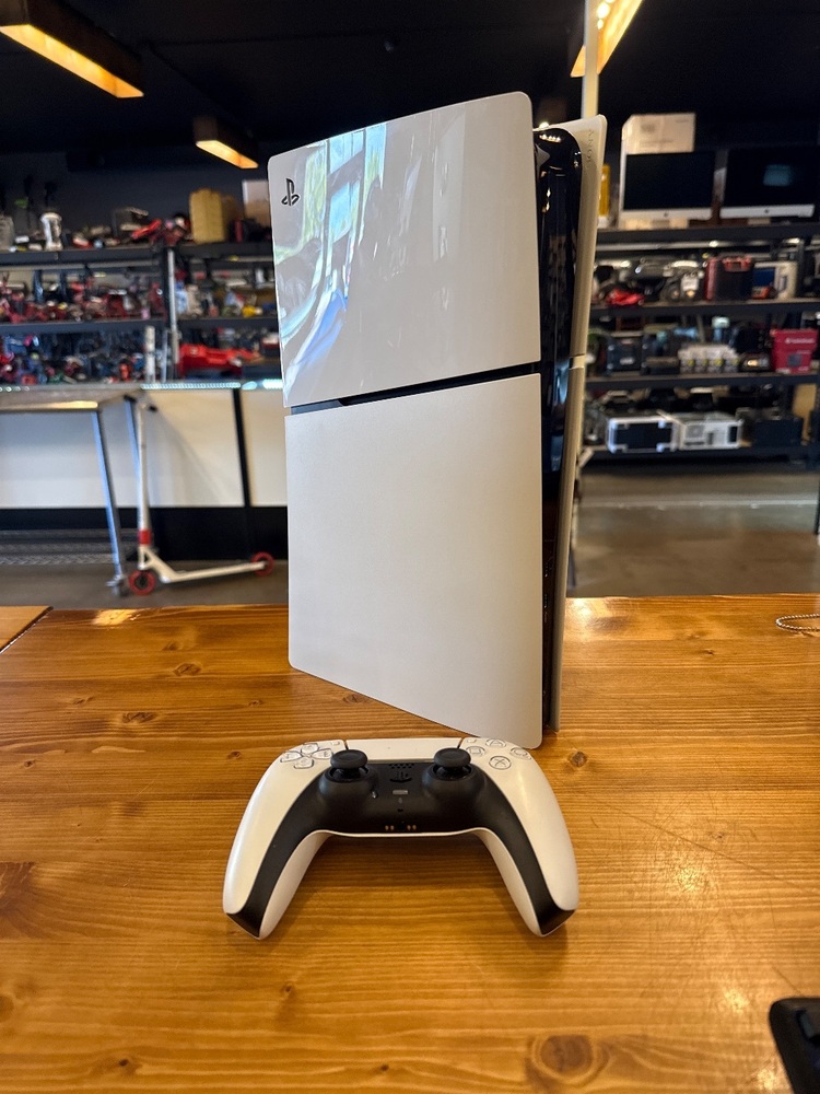 PLAYSTATION 5 SLIM DIGITAL CONSOLE WITH CONTROLLER AND CABLES | Great ...
