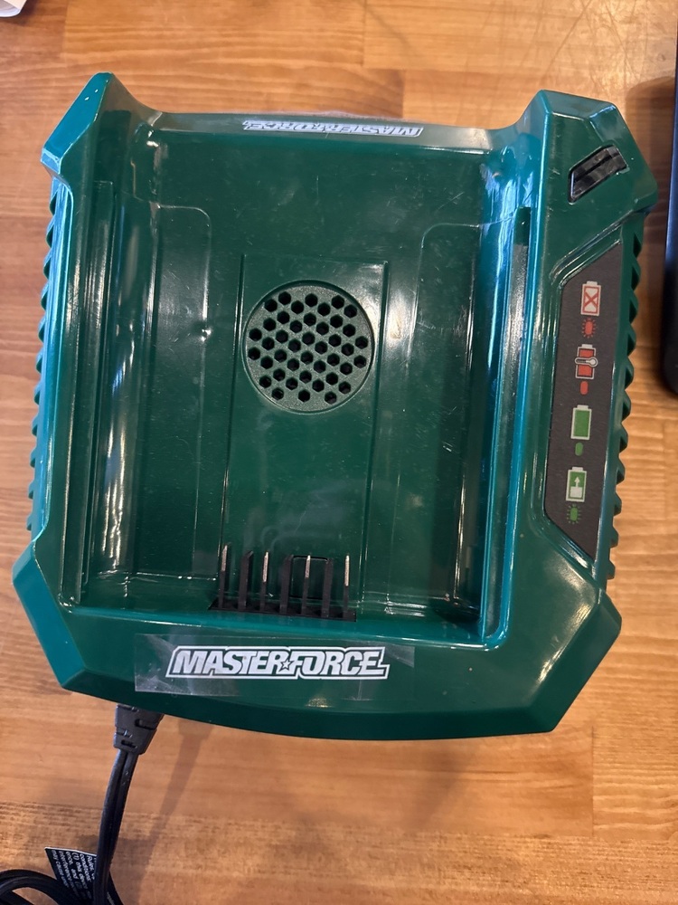 MASTERFORCE BATTERY CHARGER | Great Plains Pawn