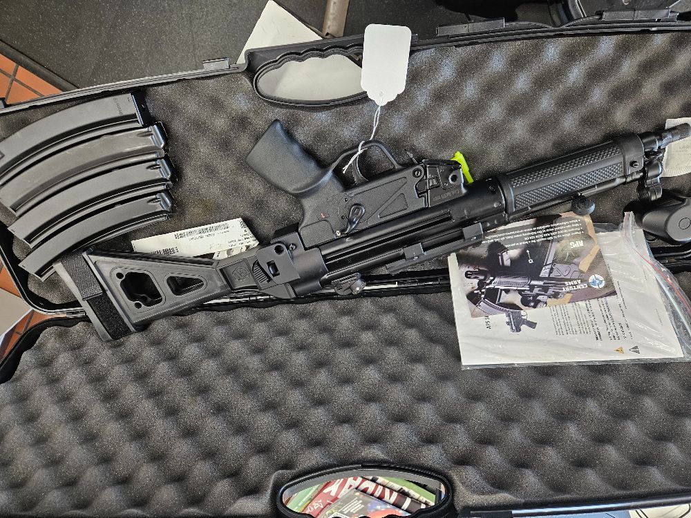 Mke Ap5 MP5 Clone 4 mags Midwest Industries rail mount original case ...