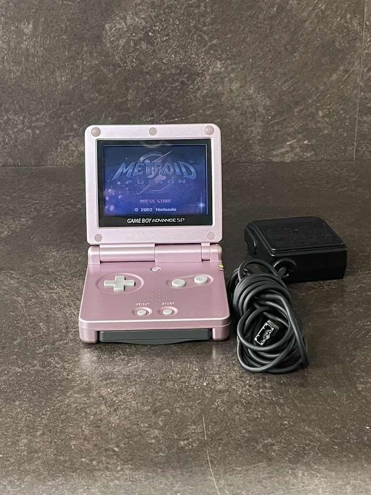 Nintendo GameBoy Advanced SP (AGS-001) w/charger & Metroid Game ...